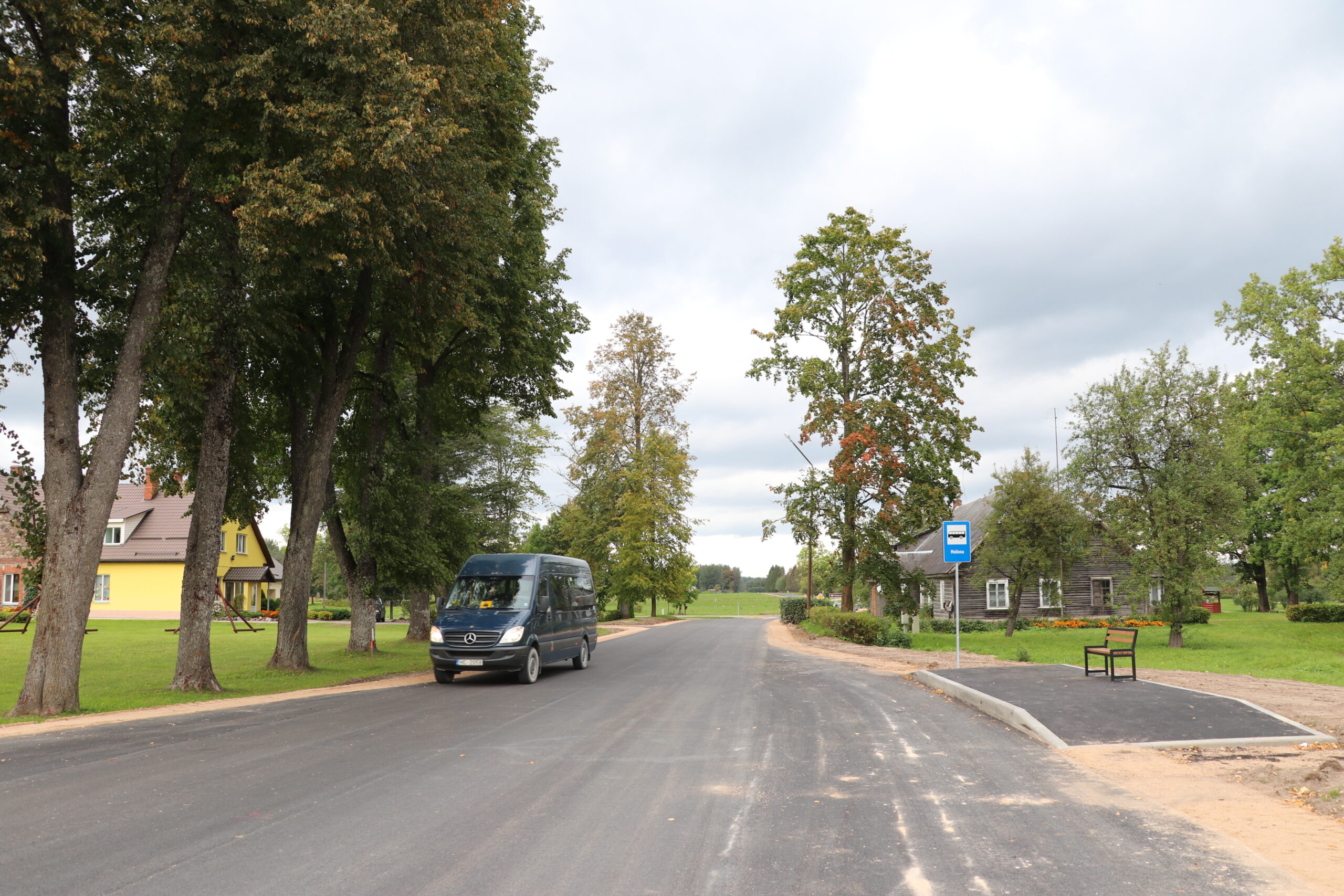 Plāno pirkt transportlīdzekļus - Aluksniesiem.lv