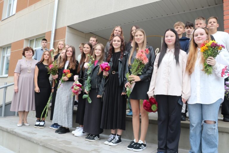 Samazinās izglītojamo skaits - Aluksniesiem.lv